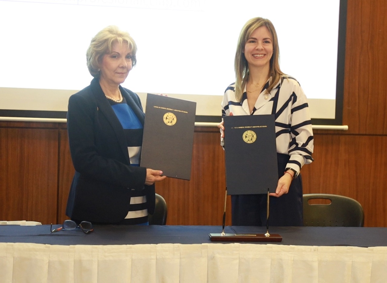 FIRMA DE ACUERDO DE COOPERACION CON LA CAMARA DE COMERCIO,INDUSTRIAS E ...